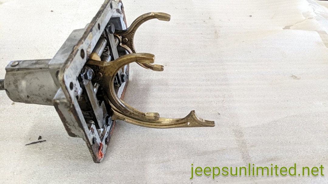 80-86 CJ T176 Shifter Top Cover 4 Speed MT C-2604208 - Parts Breakers ...