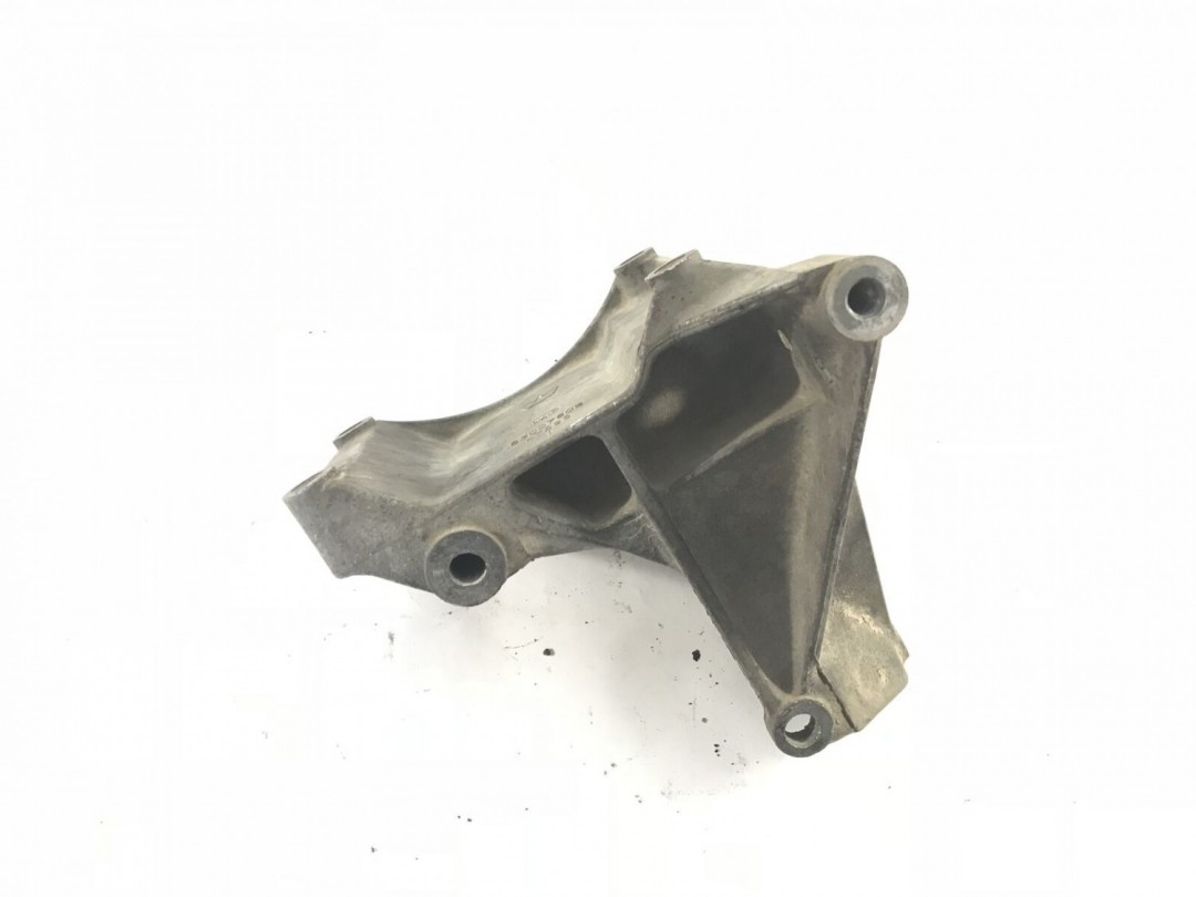 Wrangler YJ Alternator Upper Bracket Engine Idler Pulley Mount 53007602 ...