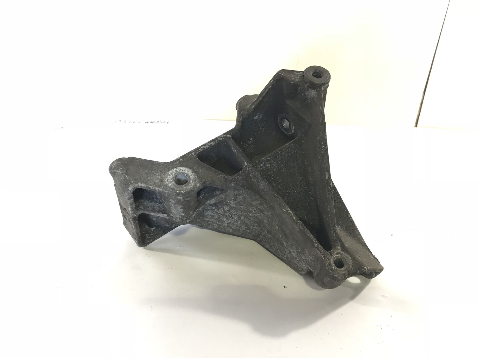 Wrangler TJ A/C and Alternator Upper Bracket 1997-1998 53010207 - Parts ...